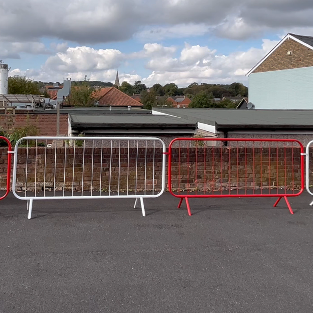 Crowd Control Barrier with Fixed Legs - White – tradefence